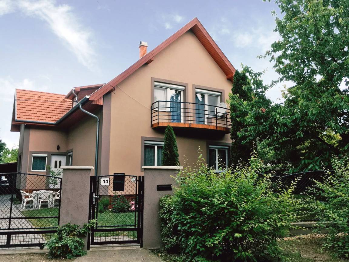 Apartment ∙ 2 Bedrooms ∙ 6 Guests - Siófok