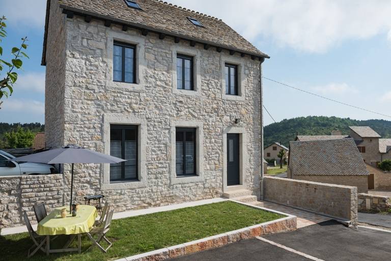90 M² Gîte ∙ 2 Chambres ∙ 6 Personnes - Chanac