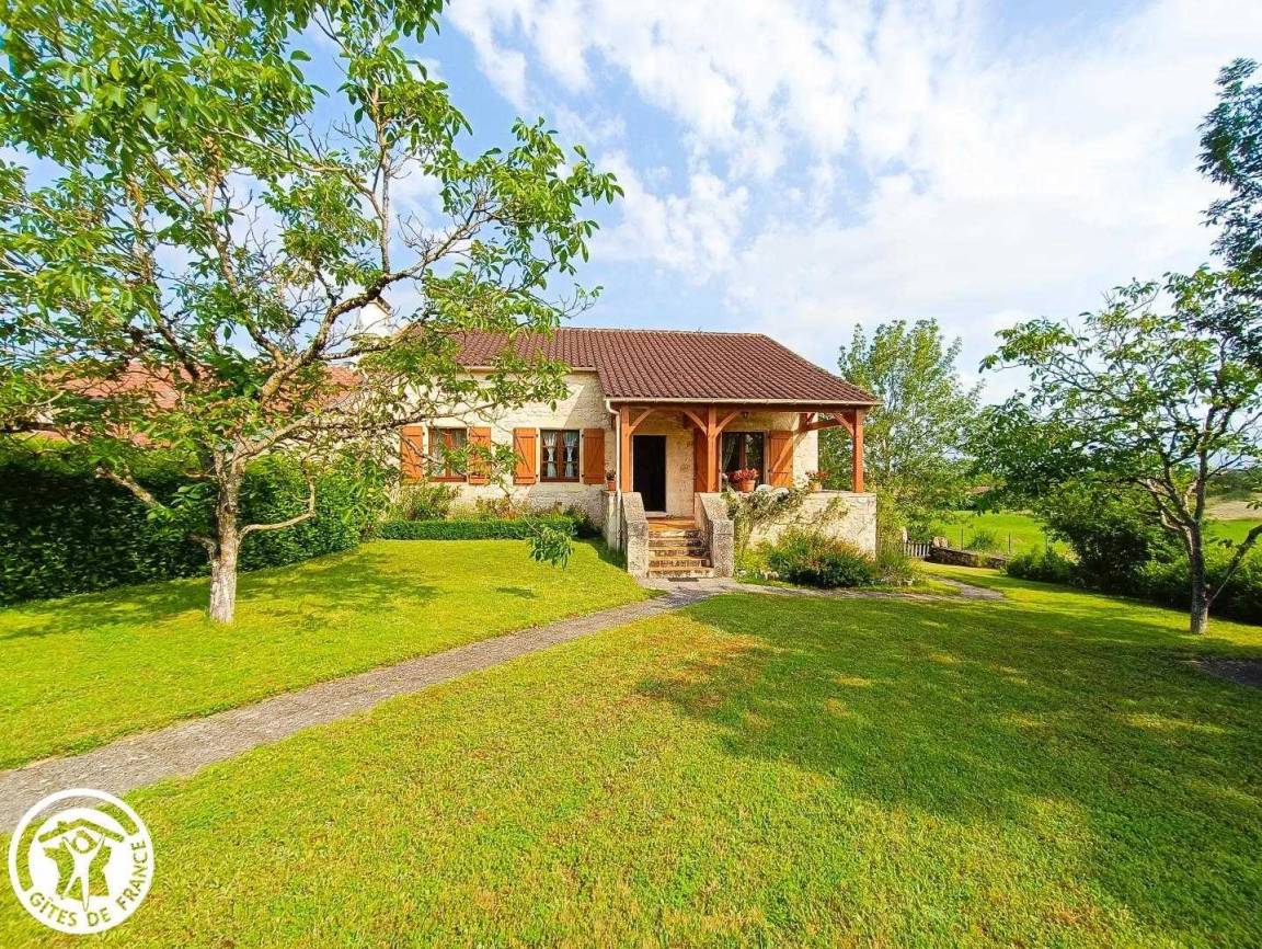 161 M² Gîte ∙ 4 Chambres ∙ 8 Personnes - Lot
