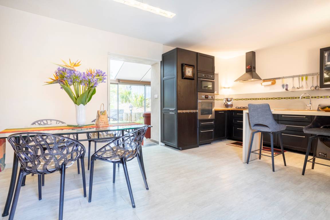 65 M² Ferienhaus ∙ 1 Schlafzimmer ∙ 2 Gäste - Douarnenez