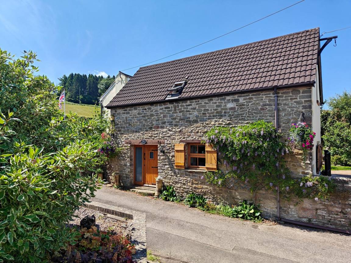Cottage ∙ 2 Bedrooms ∙ 4 Guests - Ross-on-Wye