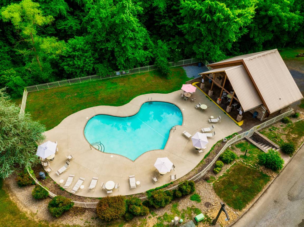 279 M² Cabin ∙ 5 Bedrooms ∙ 14 Guests - Pigeon Forge, TN