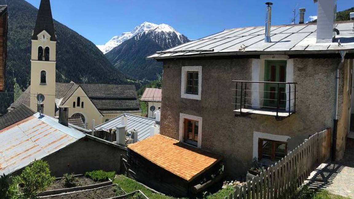 100 M² Ferienhaus ∙ 3 Schlafzimmer ∙ 4 Gäste - Müstair