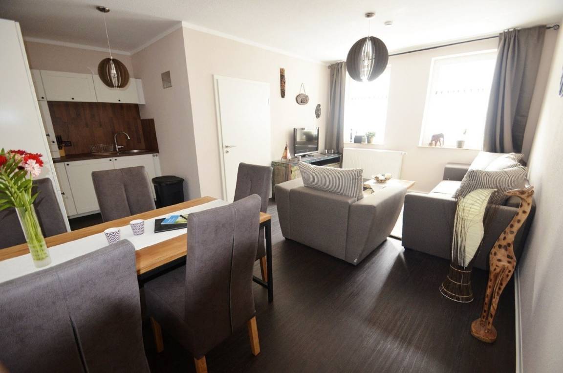 58 M² Ferienwohnung ∙ 3 Schlafzimmer ∙ 5 Gäste - Mühlhausen/Thüringen