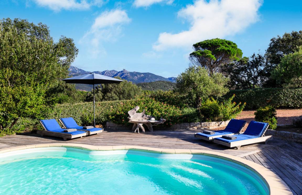 60 M² Villa ∙ 2 Bedrooms ∙ 4 Guests - Figari