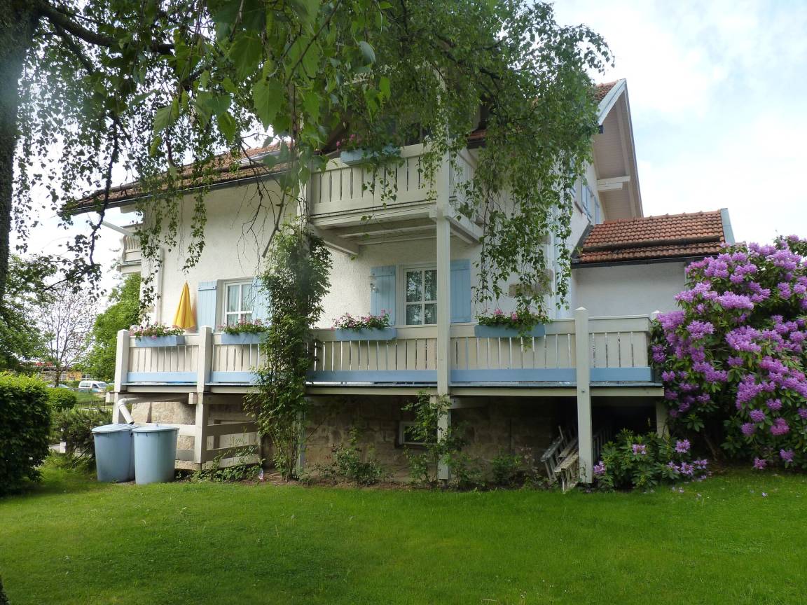 64 M² Ferienwohnung ∙ 1 Schlafzimmer ∙ 4 Gäste - Bodenmais