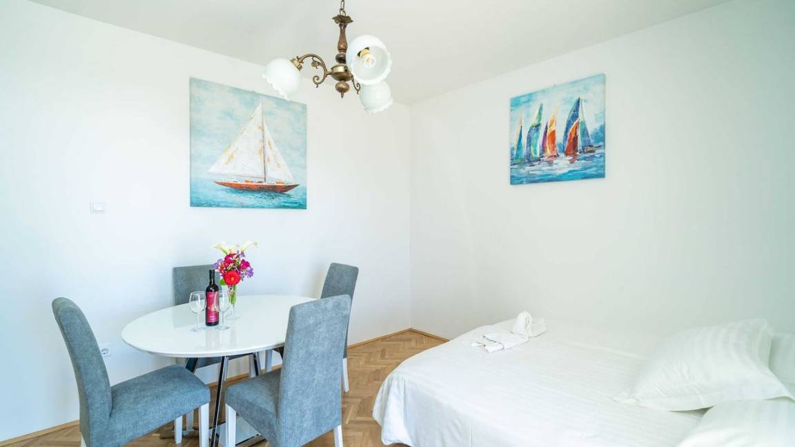 50 M² Ferienwohnung ∙ 3 Schlafzimmer ∙ 4 Gäste - Dubrovnik