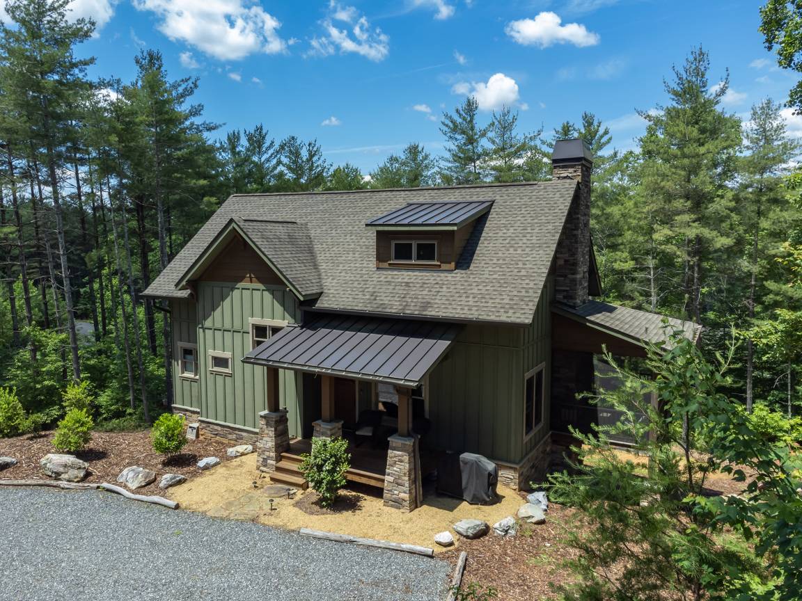 223 M² House ∙ 3 Bedrooms ∙ 6 Guests - Lake James, NC