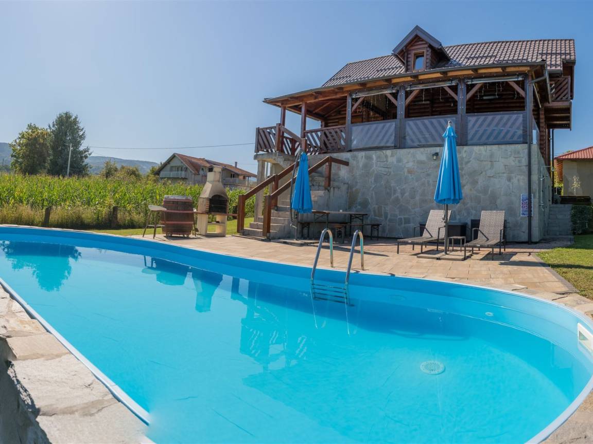 150 M² House ∙ 1 Bedroom ∙ 8 Guests - Zabok