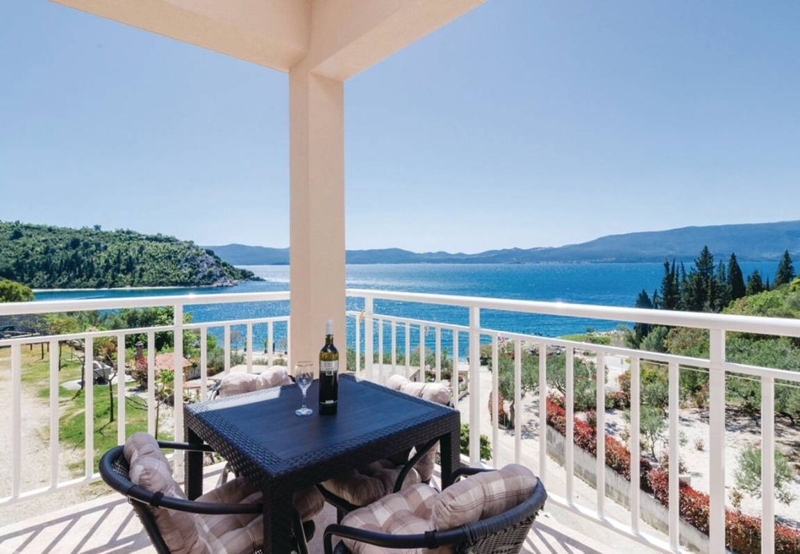 44 M² Apartment ∙ 1 Bedroom ∙ 4 Guests - Ploče