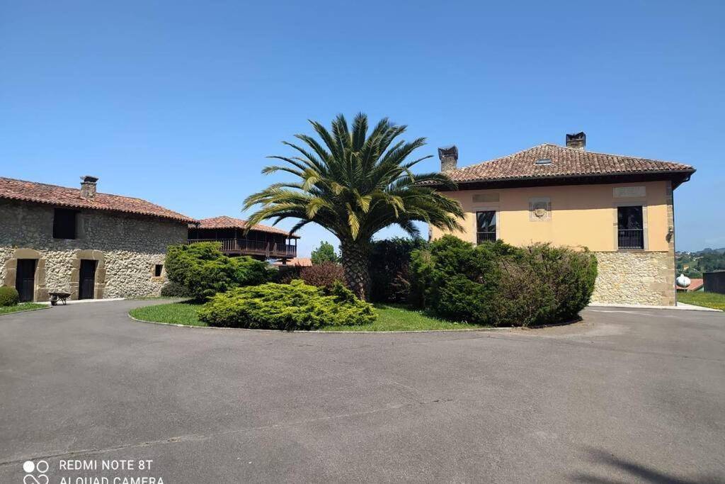 300 M² Villa ∙ 5 Bedrooms ∙ 13 Guests - Asturien