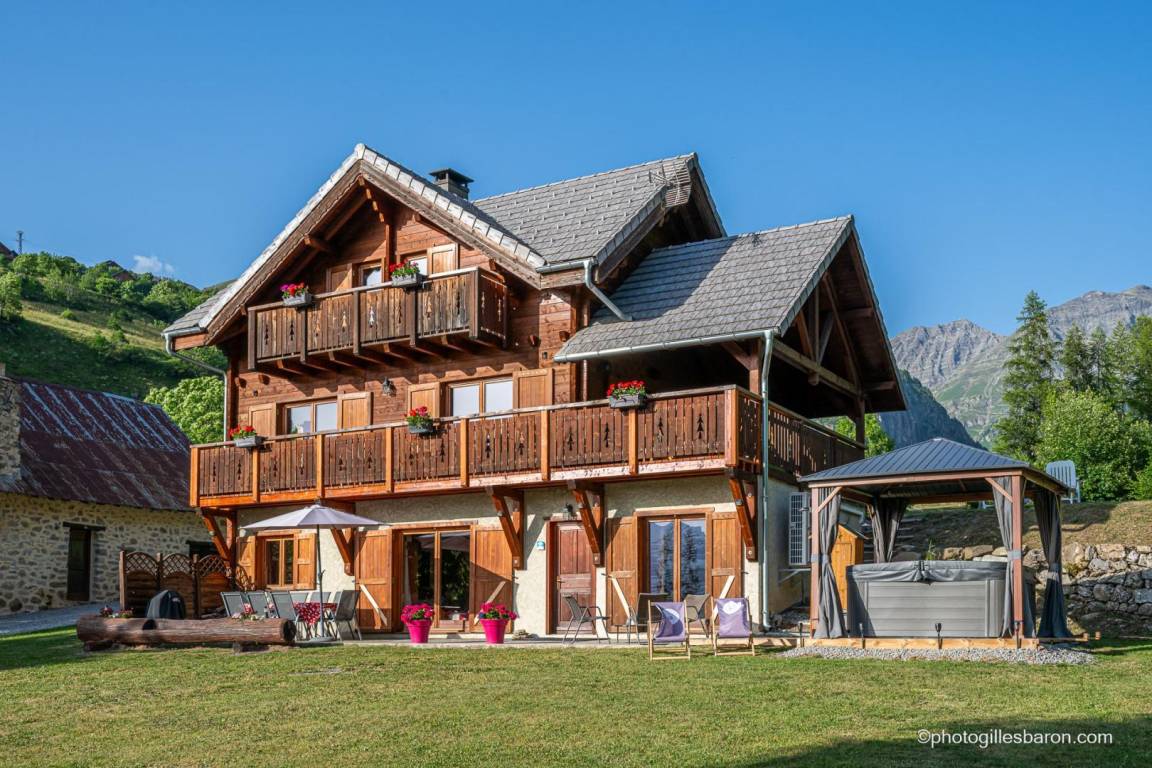 110 M² Gîte ∙ 3 Chambres ∙ 6 Personnes - Orcières