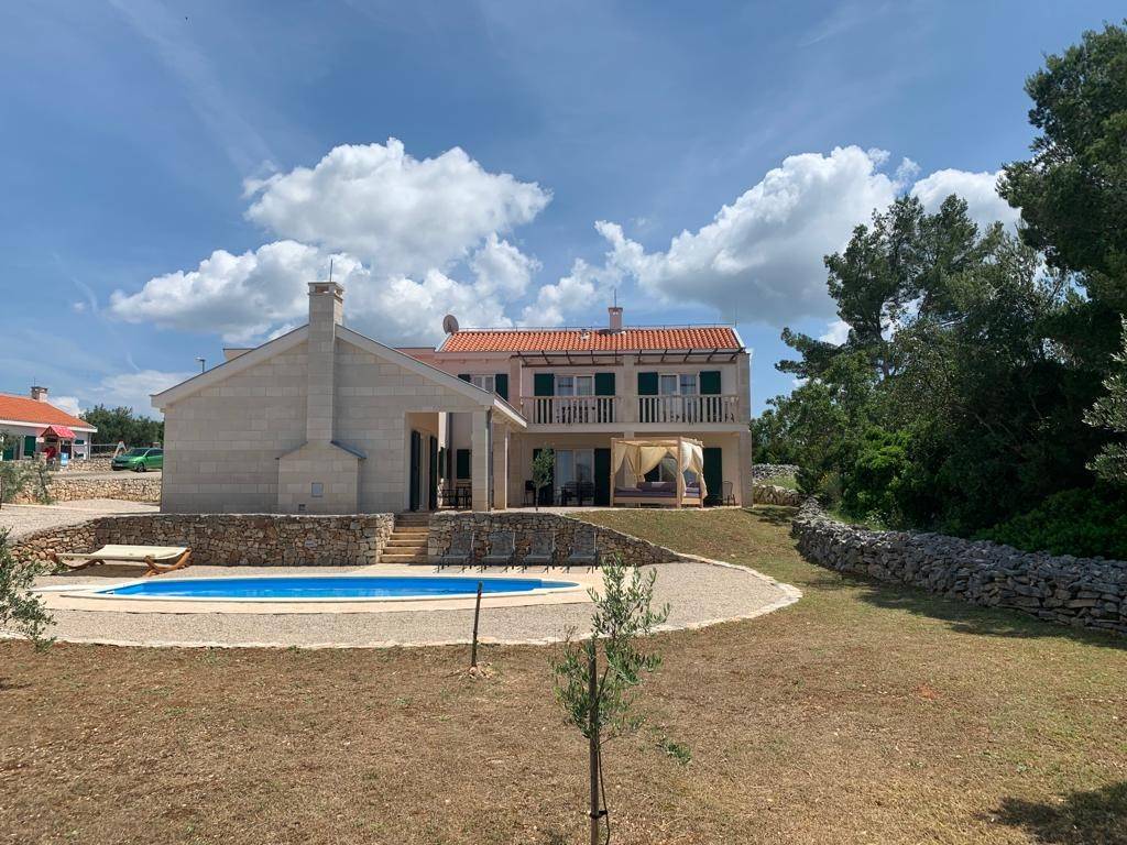 220 M² Villa ∙ 4 Bedrooms ∙ 10 Guests - Stari Grad