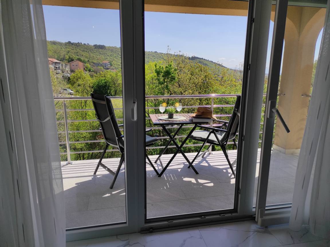 99 M² Apartamento ∙ 3 Habitaciones ∙ 8 Huéspedes - Rijeka