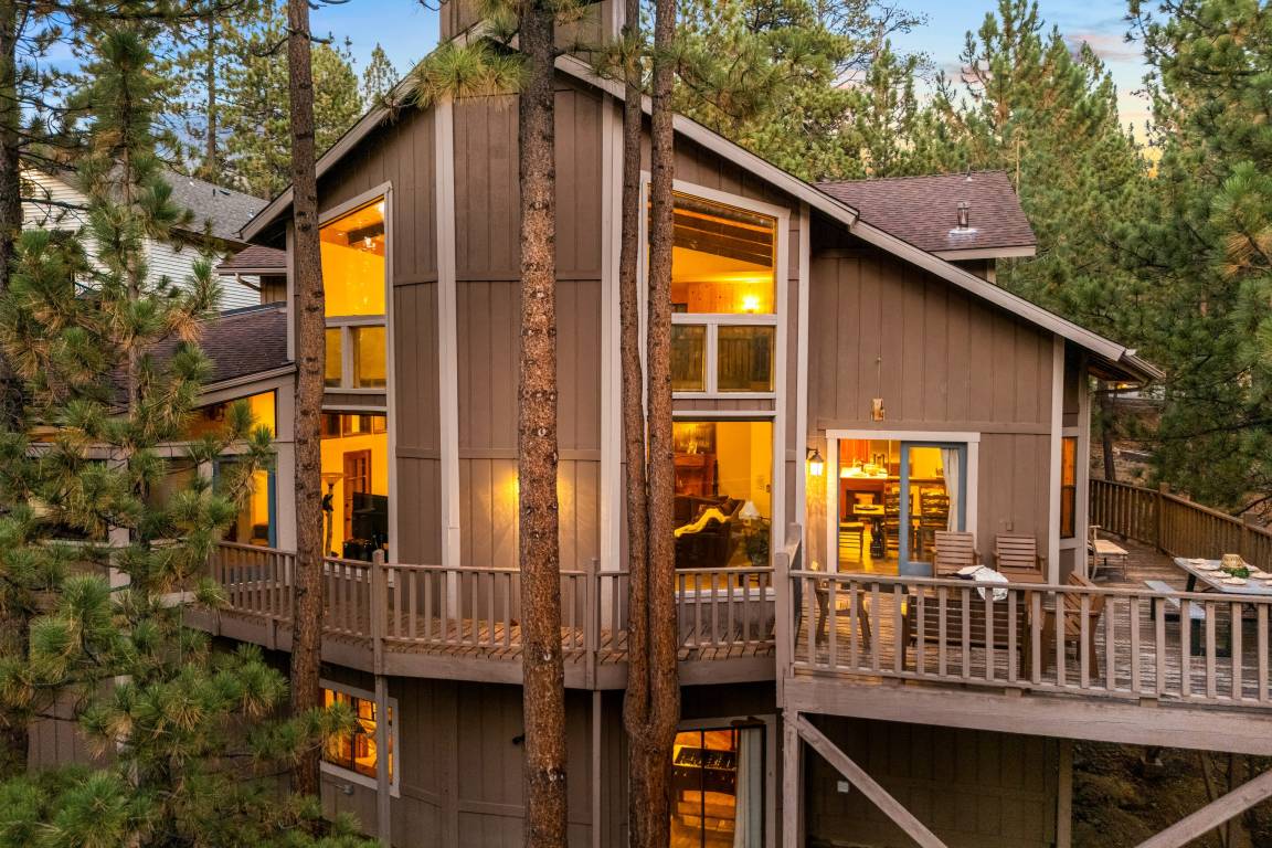 439 M² Ferienhaus ∙ 8 Schlafzimmer ∙ 20 Gäste - Big Bear City, CA