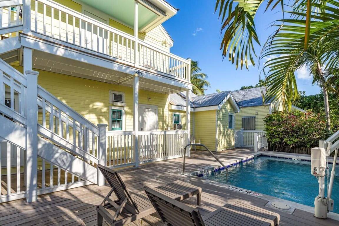Apartment ∙ 1 Bedroom ∙ 2 Guests - Fantasy Fest - Key West