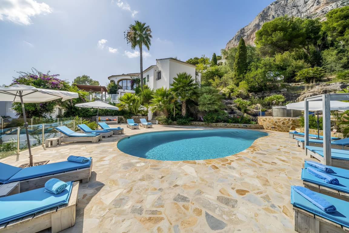 460 M² Villa ∙ 7 Habitaciones ∙ 14 Huéspedes - Denia