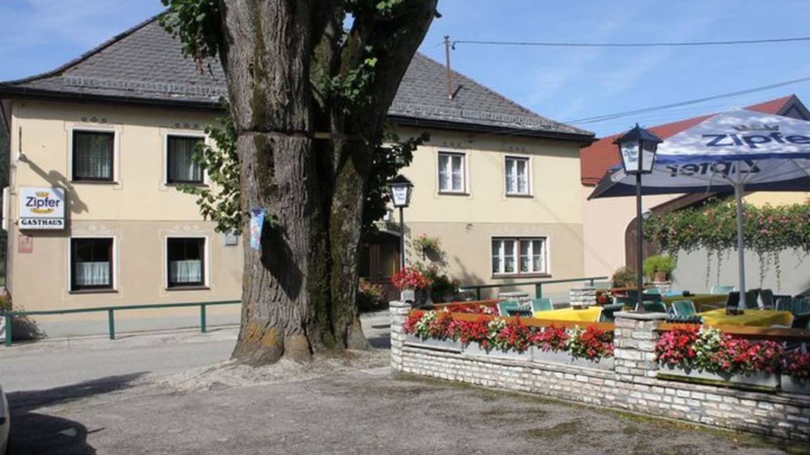 18 M² Hotel ∙ 1 Schlafzimmer ∙ 2 Gäste - Mondsee