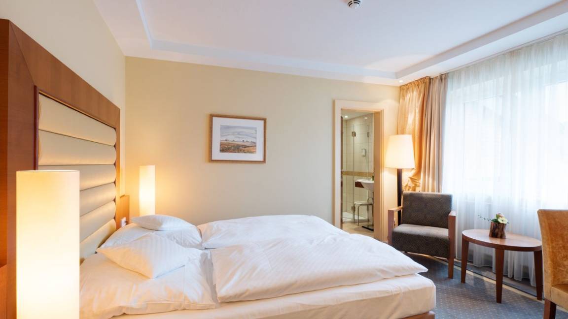 Hotel ∙ 2 Gäste - Kropp