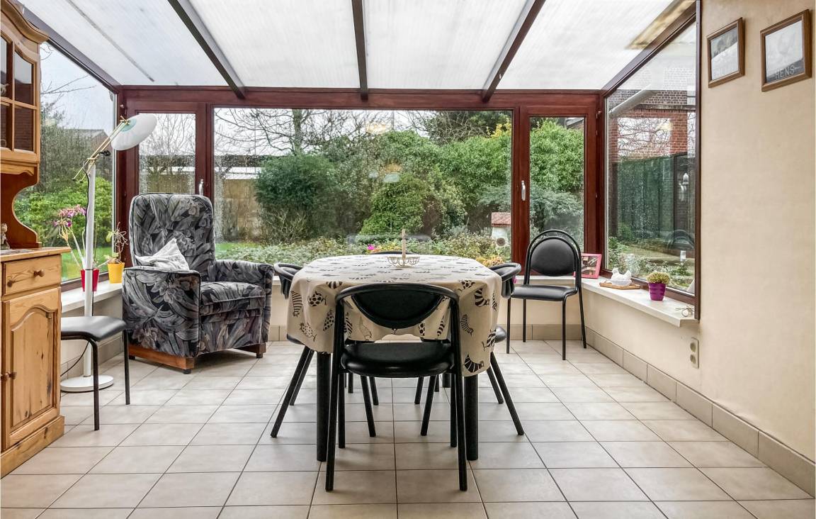 180 M² Huis ∙ 2 Slaapkamers ∙ 4 Gasten - Vleteren