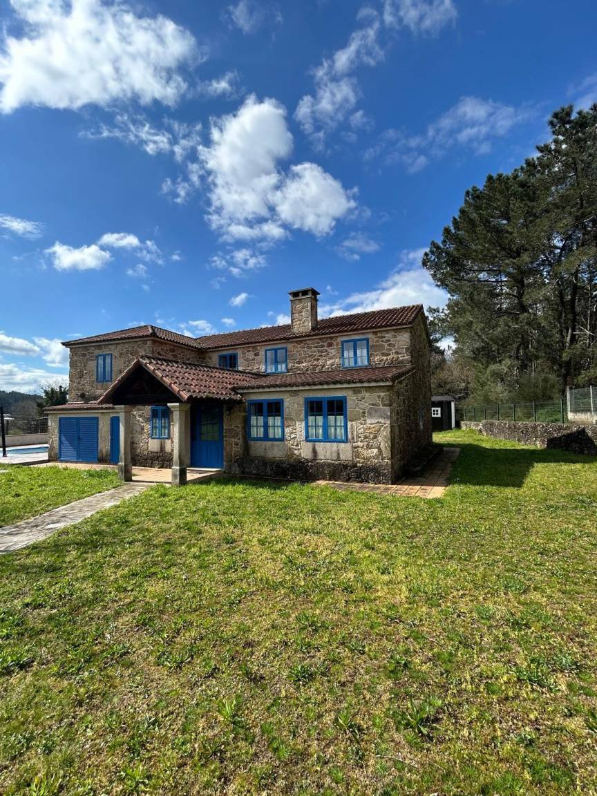 250 M² Ferienhaus ∙ 4 Schlafzimmer ∙ 10 Gäste - Teo