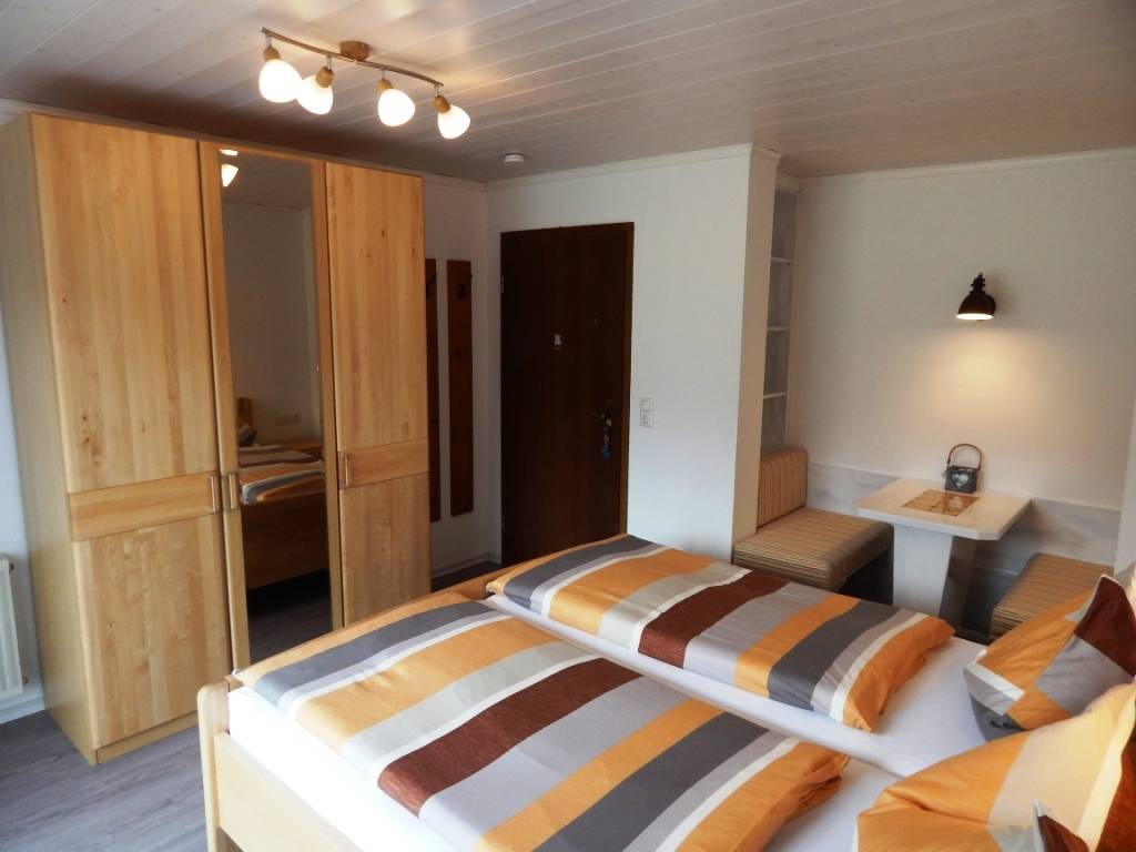 60 M² Apartment ∙ 3 Bedrooms ∙ 6 Guests - Reit im Winkl