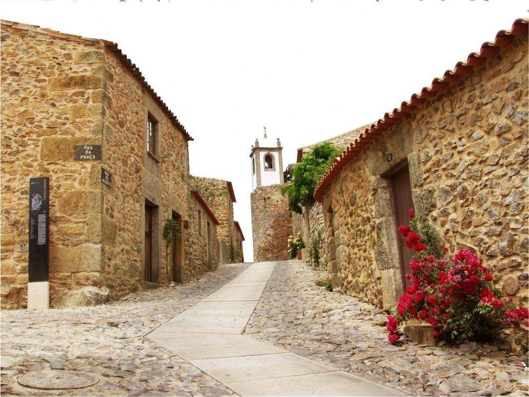 80 M² House ∙ 2 Bedrooms ∙ 4 Guests - Figueira de Castelo Rodrigo
