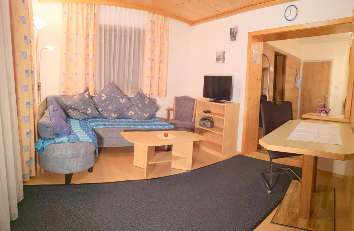 40 M² Ferienwohnung ∙ 2 Schlafzimmer ∙ 3 Gäste - Maurach