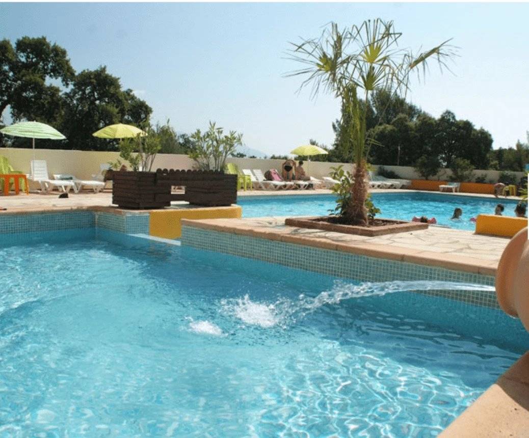 26 M² Chalet ∙ 2 Slaapkamers ∙ 5 Gasten - Toulon