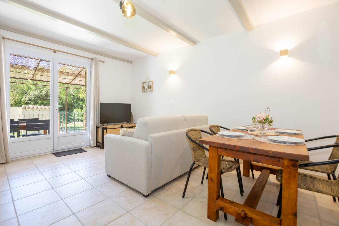 35 M² Apartamento ∙ 1 Habitación ∙ 4 Huéspedes - Eyguières