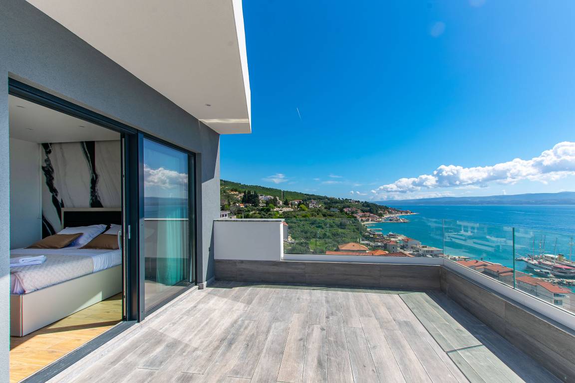 700 M² Ferienhaus ∙ 10 Schlafzimmer ∙ 20 Gäste - Kroatien