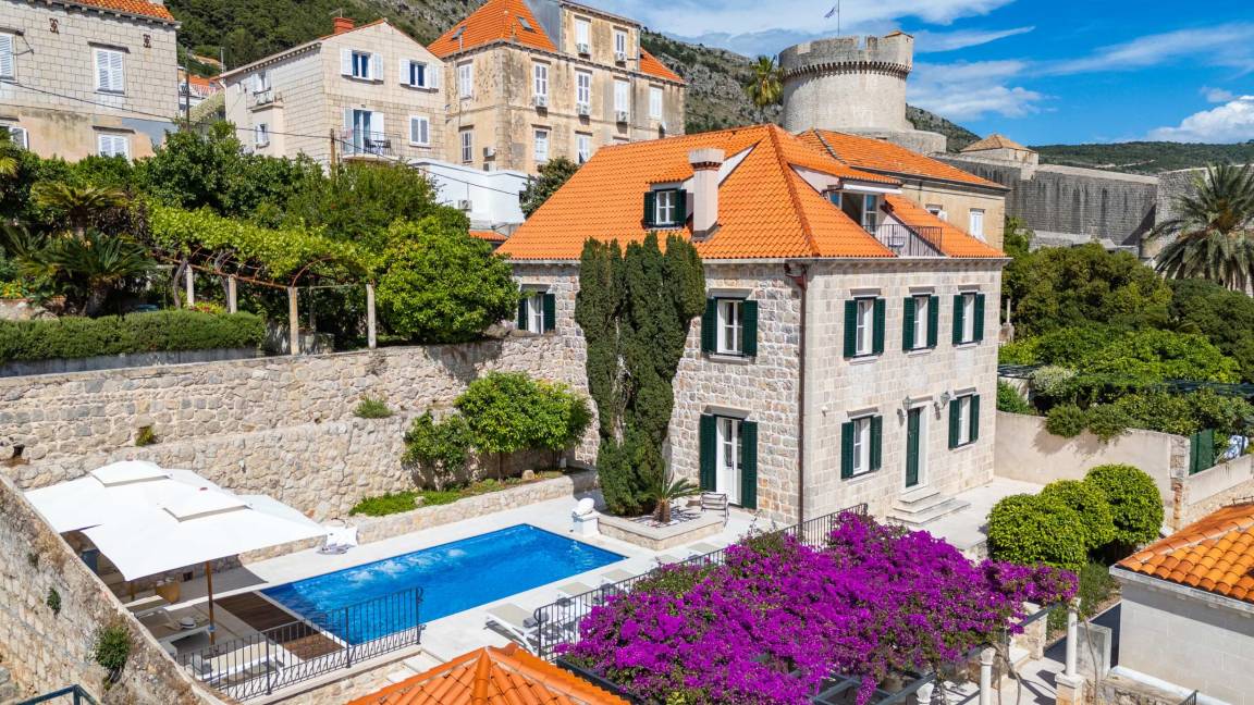 190 M² Villa ∙ 4 Makuuhuonetta ∙ 8 Vierasta - Dubrovnik