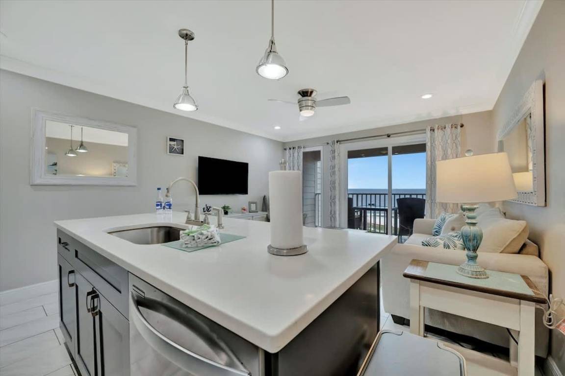 Apartment ∙ 1 Bedroom ∙ 4 Guests - Tampa, FL