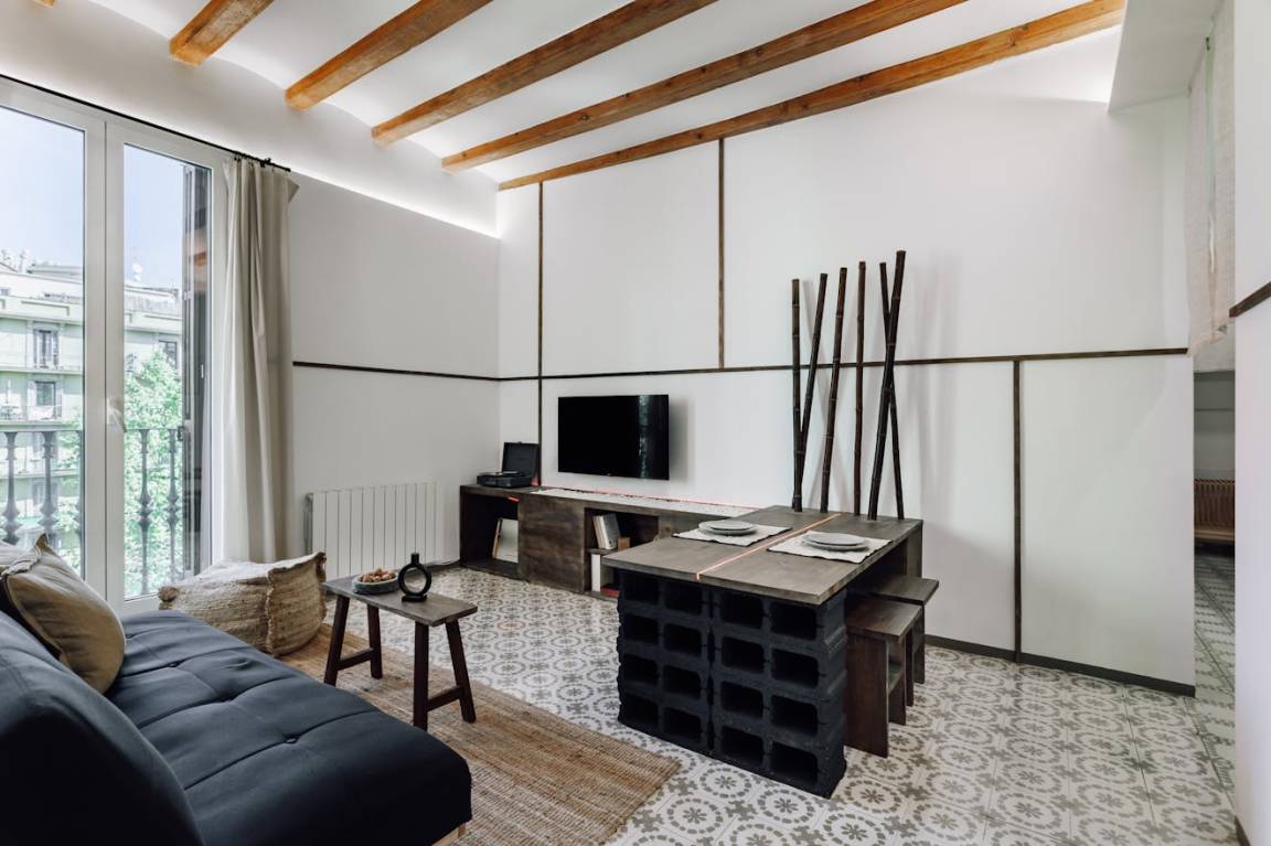 77 M² Apartment ∙ 3 Bedrooms ∙ 5 Guests - Barcelona