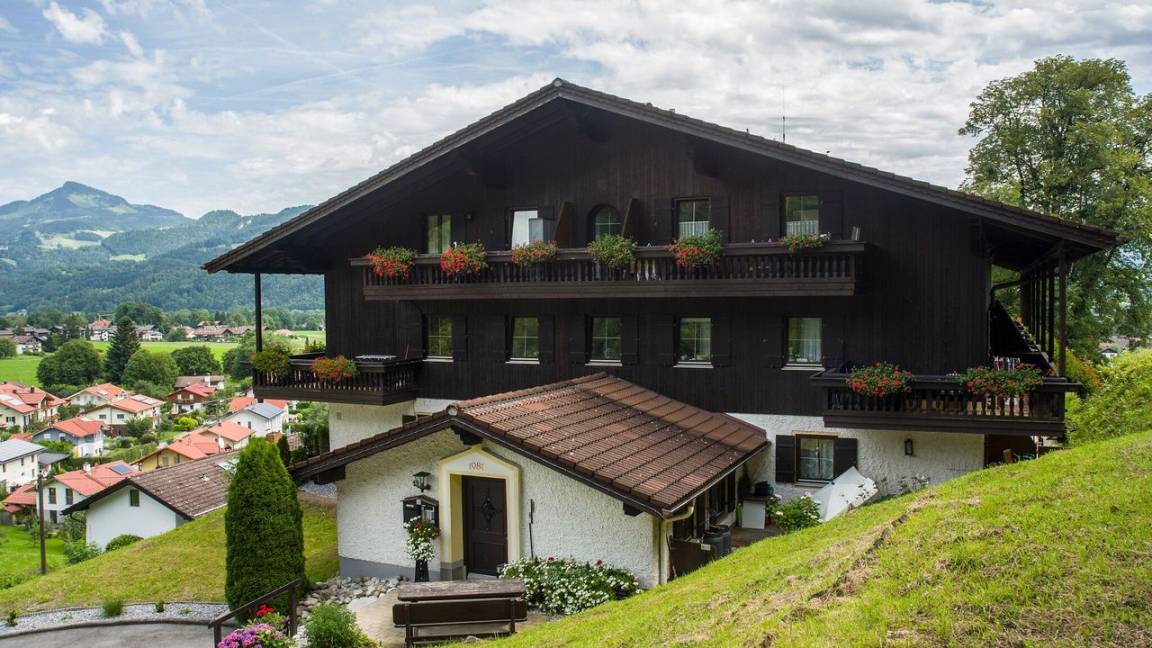 56 M² Ferienwohnung ∙ 1 Schlafzimmer ∙ 2 Gäste - Kiefersfelden