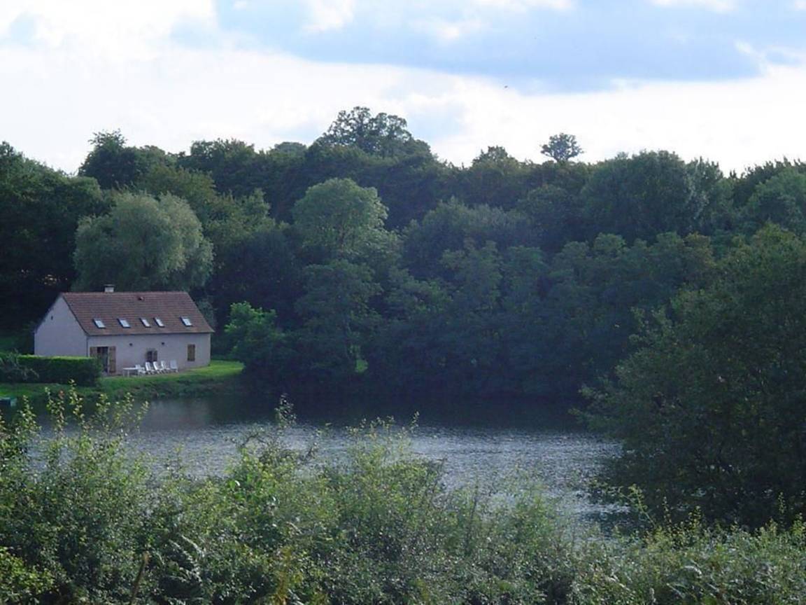 126 M² Cottage ∙ 2 Chambres ∙ 4 Personnes - Nièvre
