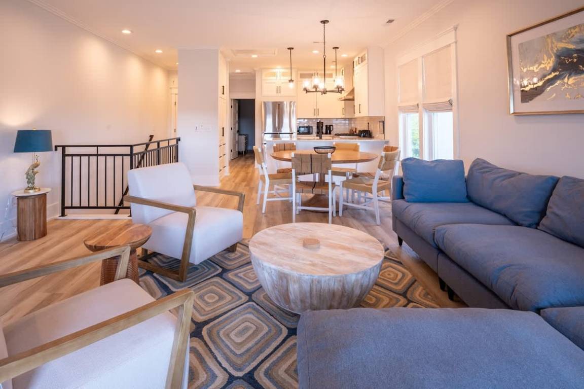 207 M² House ∙ 4 Bedrooms ∙ 11 Guests - Carolina Beach, NC