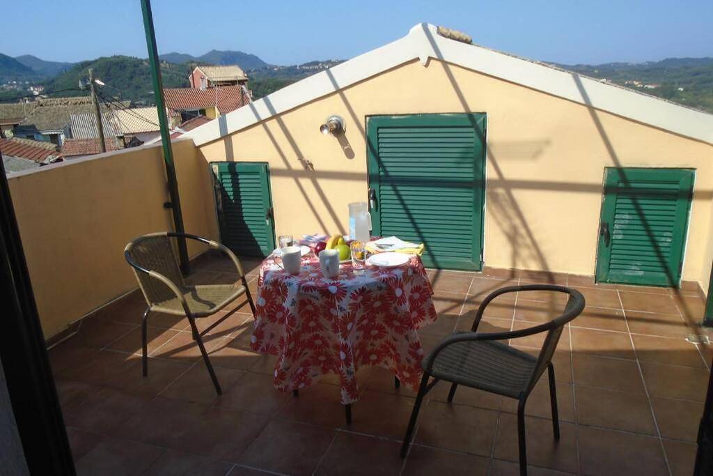 115 M² Maison De Vacances ∙ 3 Chambres ∙ 9 Personnes - Corfou