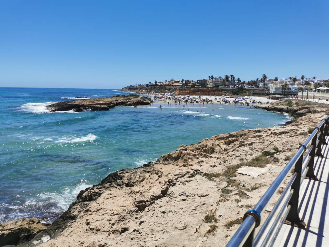 75 M² House ∙ 2 Bedrooms ∙ 5 Guests - Cabo Roig