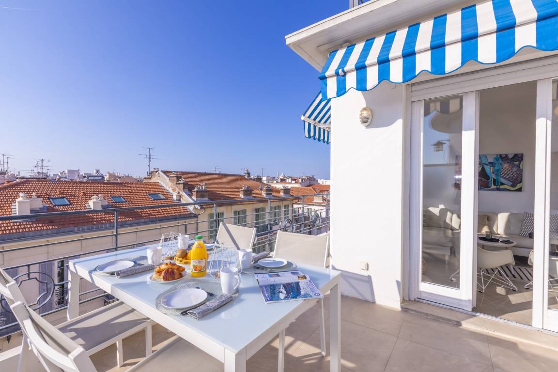 55 M² Appartement ∙ 2 Chambres ∙ 4 Personnes - ibis Nice Centre Notre Dame