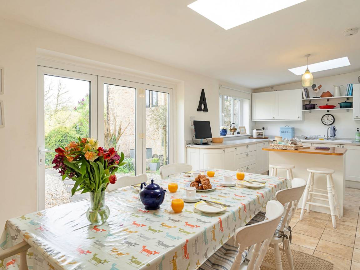 95 M² House ∙ 3 Bedrooms ∙ 5 Guests - Bruton