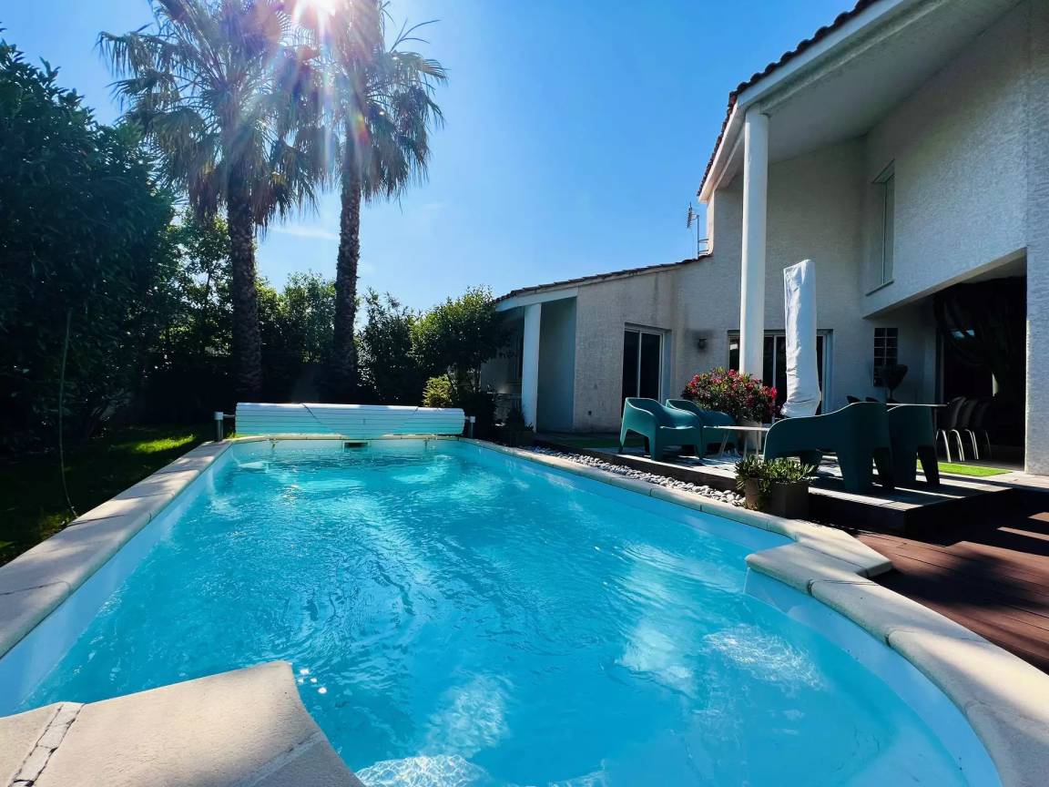 165 M² Ferienhaus ∙ 4 Schlafzimmer ∙ 8 Gäste - Port Camargue