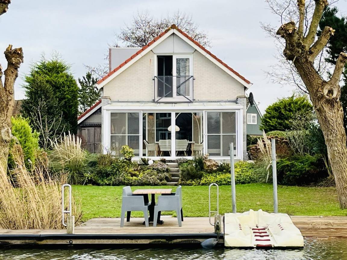 110 M² House ∙ 3 Bedrooms ∙ 6 Guests - Workum