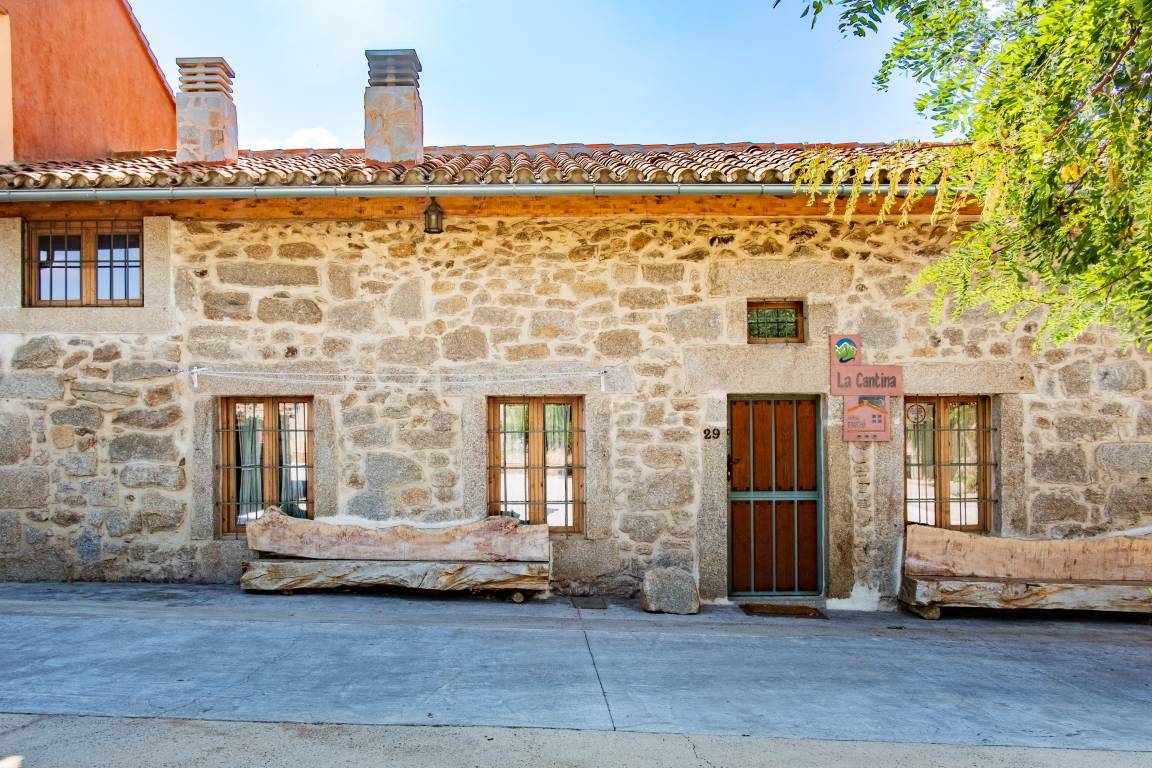 170 M² Casa ∙ 5 Habitaciones ∙ 11 Huéspedes - Avellaneda