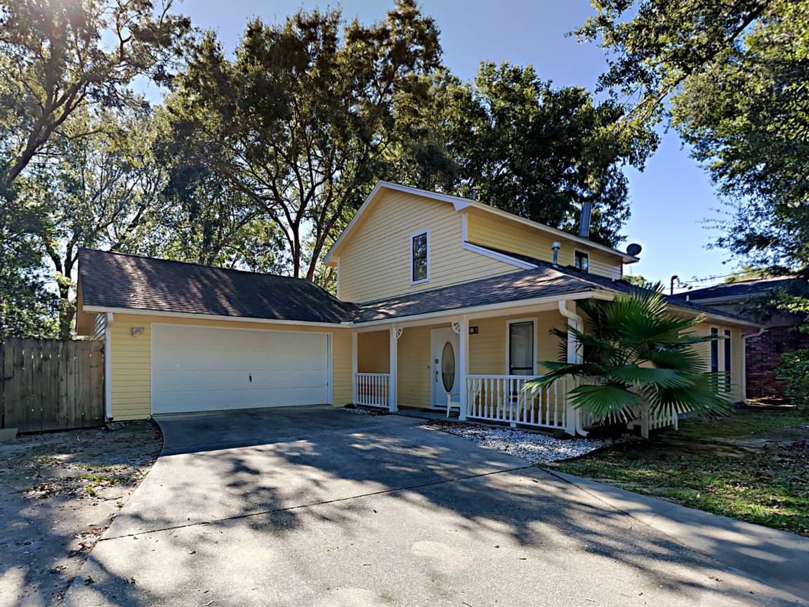 121 M² House ∙ 3 Bedrooms ∙ 10 Guests - Pensacola Beach, FL