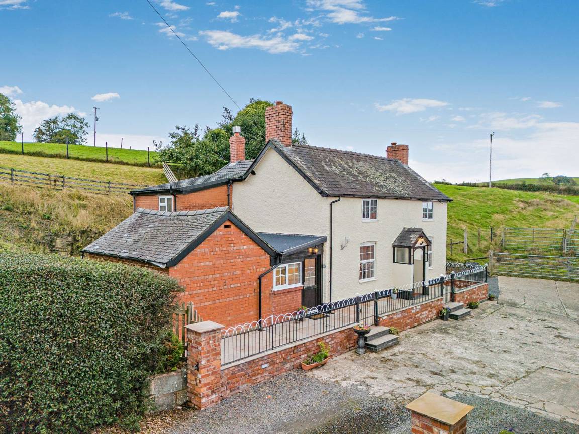 Cottage ∙ 3 Bedrooms ∙ 6 Guests - North Wales