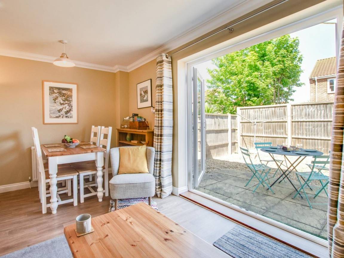 Cottage ∙ 2 Bedrooms ∙ 4 Guests - Norfolk