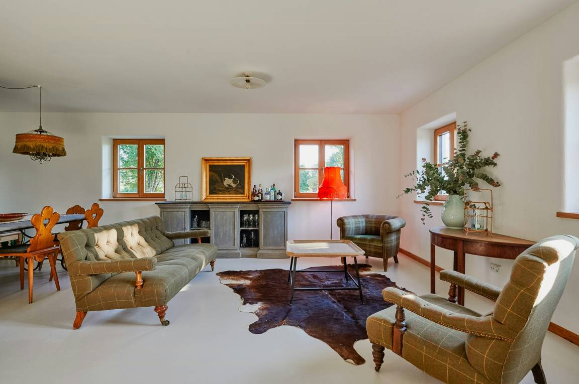 230 M² Ferienwohnung ∙ 3 Schlafzimmer ∙ 8 Gäste - Chieming