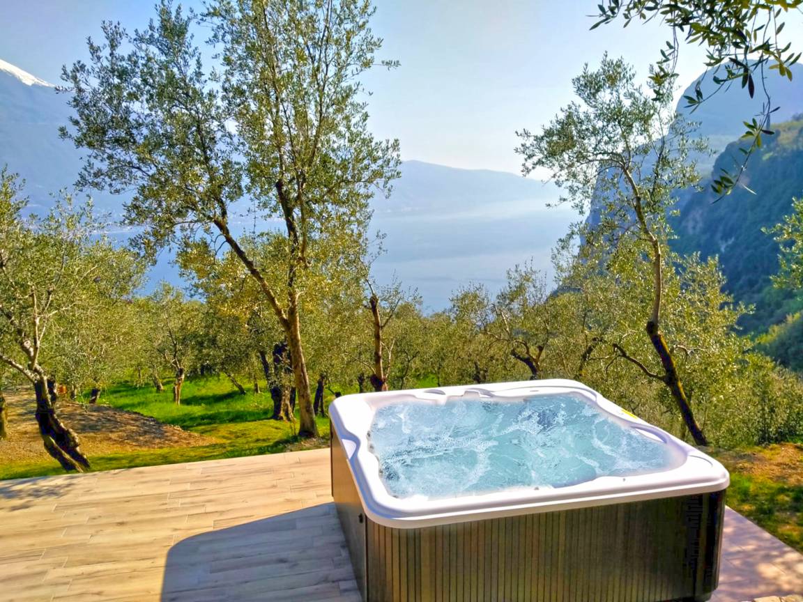 70 M² Ferienwohnung ∙ 2 Schlafzimmer ∙ 5 Gäste - Limone Sul Garda