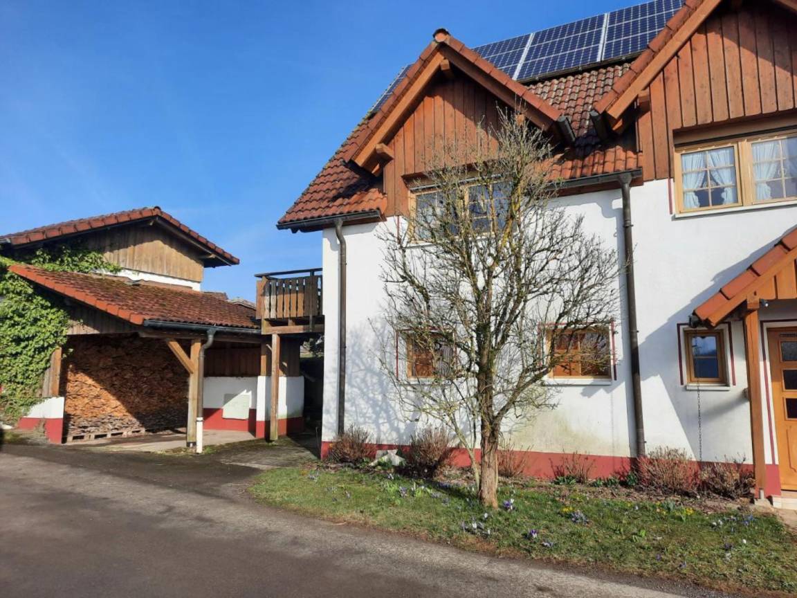 25 M² Ferienwohnung ∙ 1 Schlafzimmer ∙ 2 Gäste - Bergneustadt